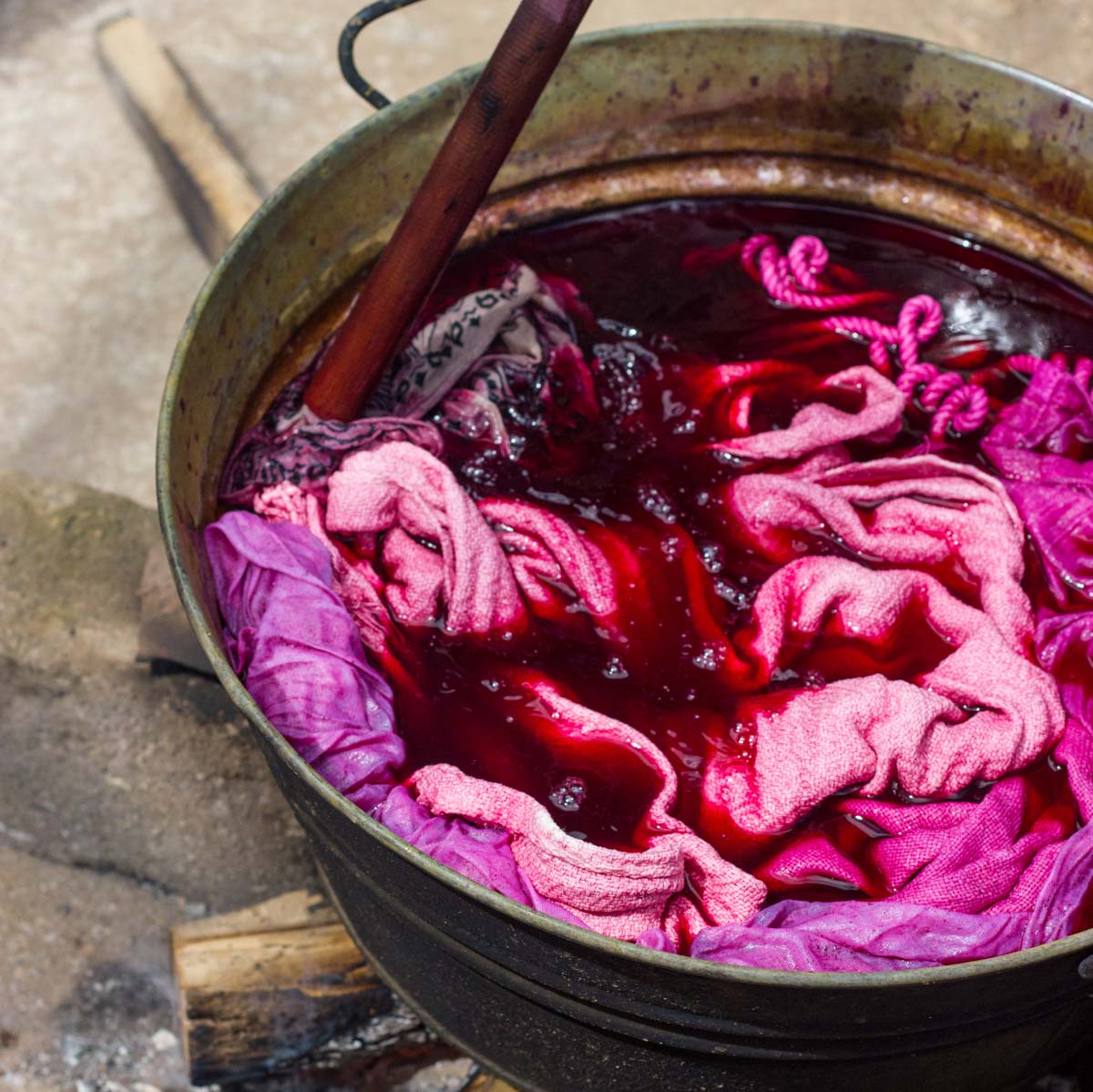 cochineal natural dye thread caravan teotitlan oaxaca by leah pellegrini oaxaca tourLR ...