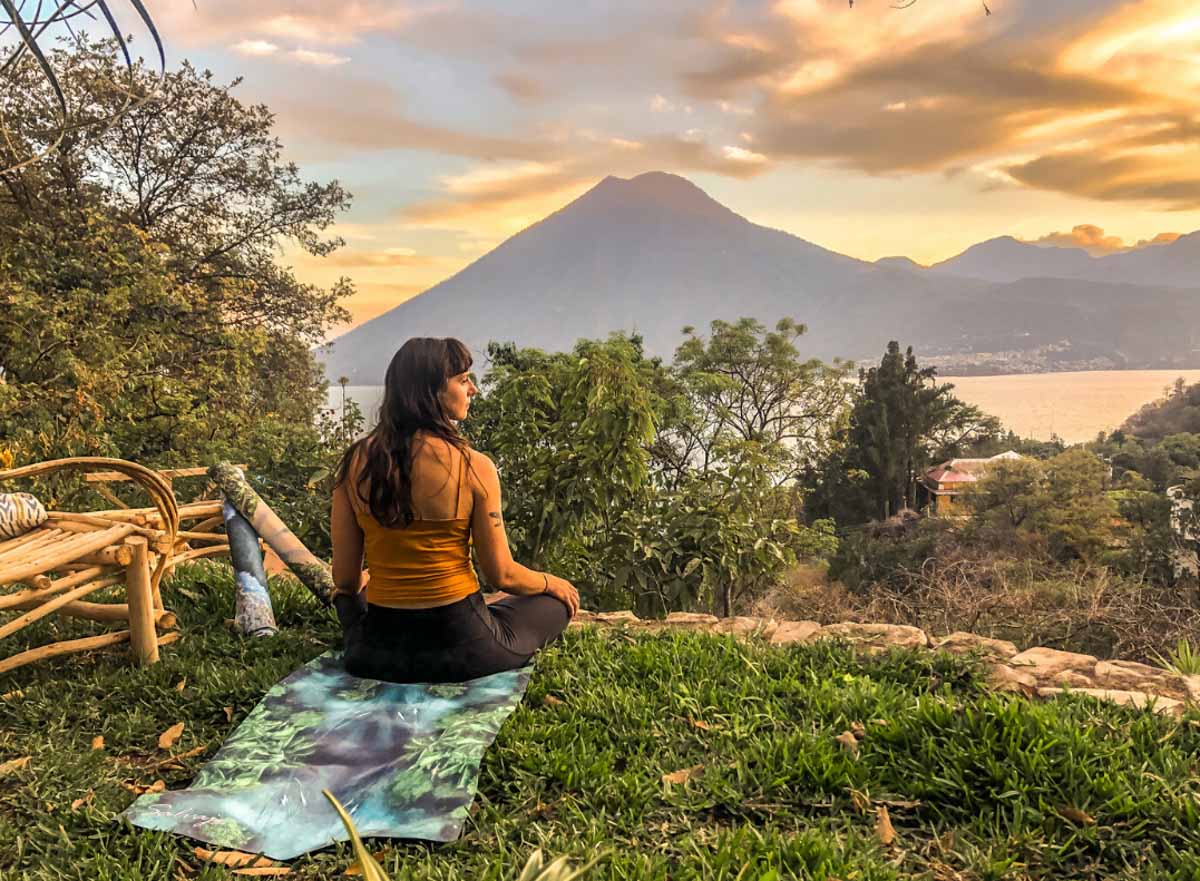 yoga in san marcos lake atitlan - Brooklyn Tropicali
