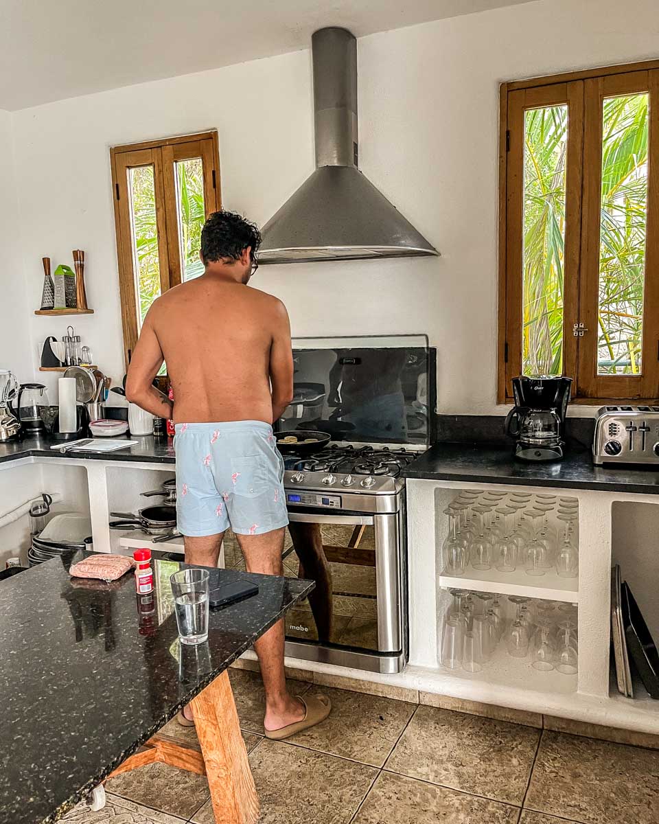 kitchen at casa del cielo - Brooklyn Tropicali
